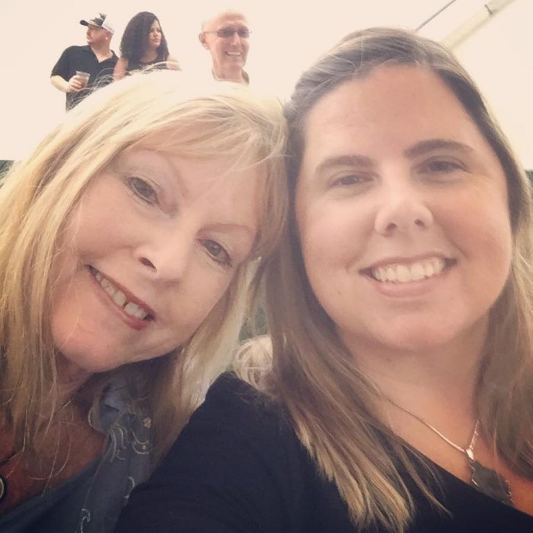 Author, Artist, Infrequent Blogger & Professional Marketer – Shannon O'Neil